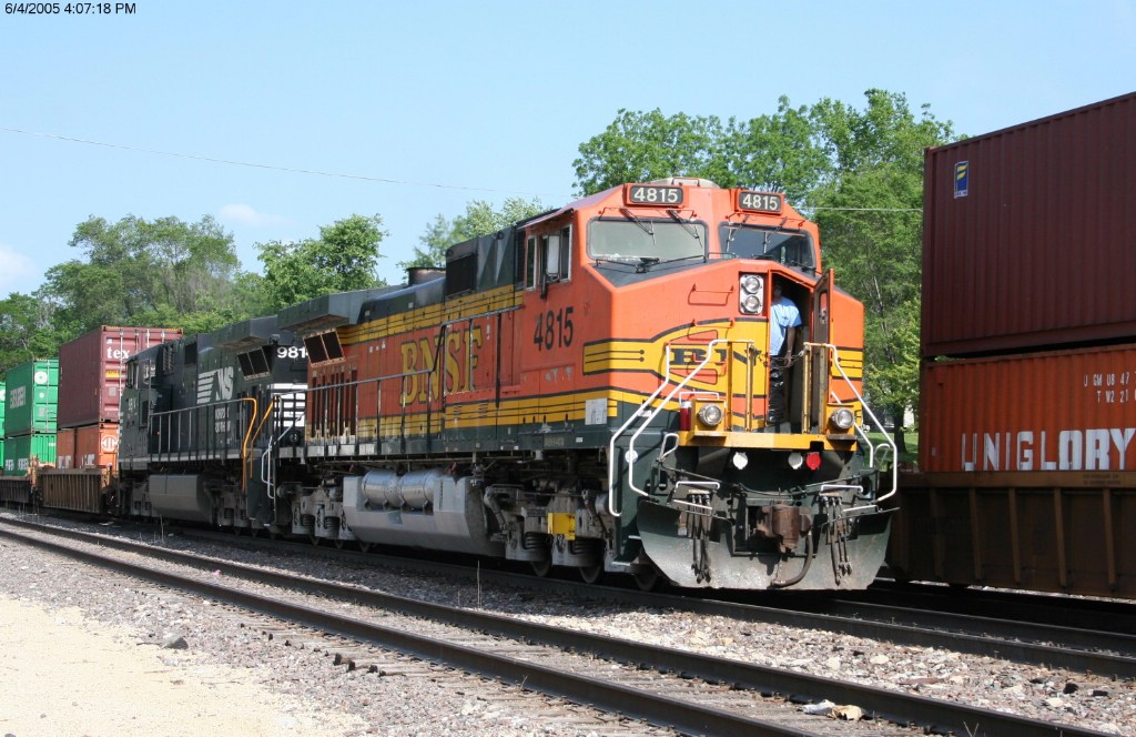 BNSF 4815